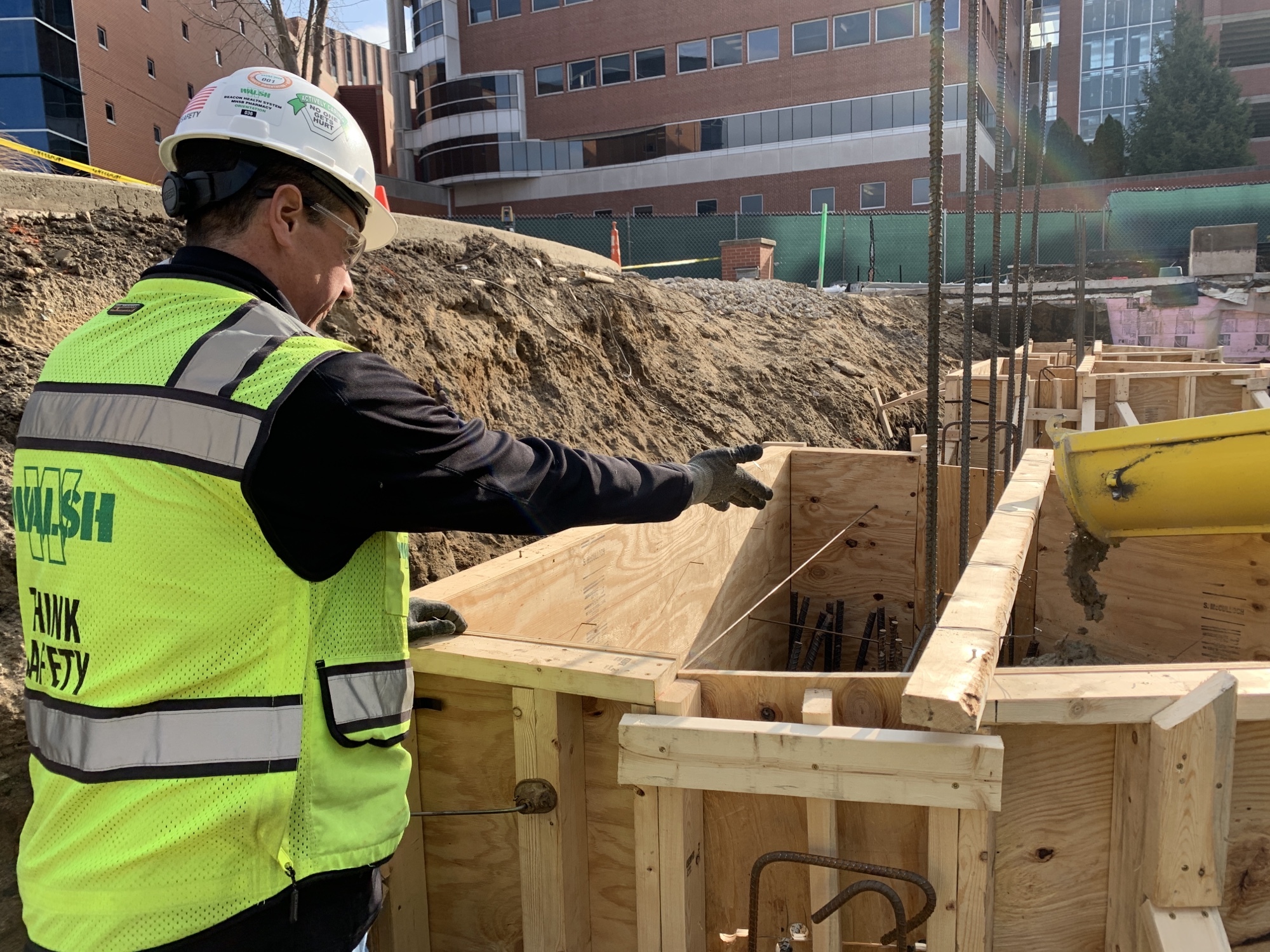 Construction team continues inspiring tradition at Memorial energy ...